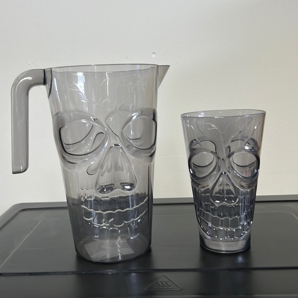 Spencer's | Dining | New Plastic Skull Pitcher And Glass | Poshmark